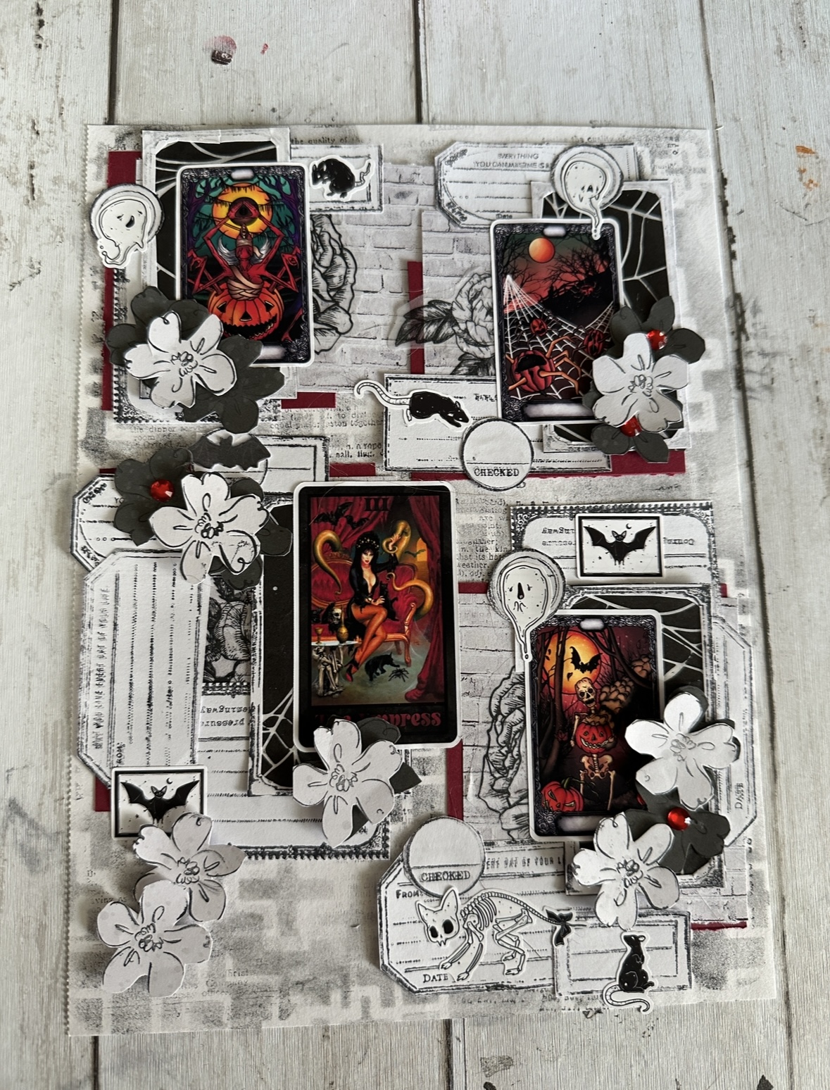 10 Spooky & Creative Halloween Scrapbook Ideas & Layouts - The ...