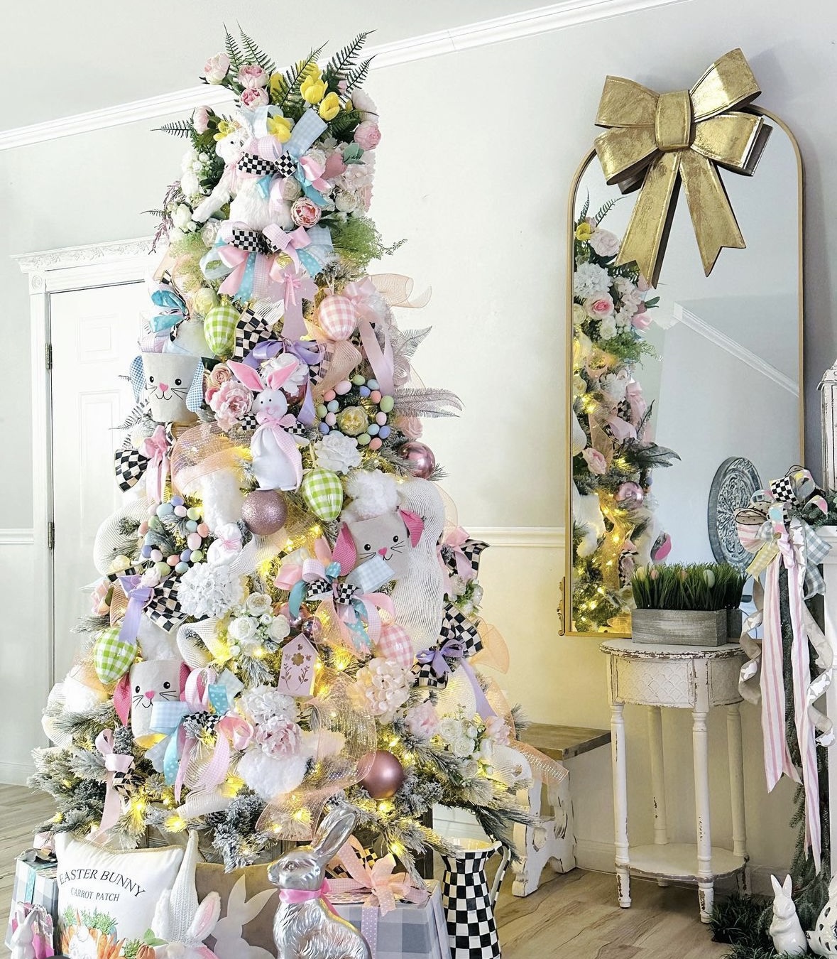 Decorate Your Tree All Year: Year Round Christmas Tree Ideas - The ...