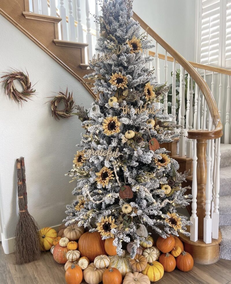 22 Best Fall Christmas Tree Ideas for Thanksgiving Decor - The ...