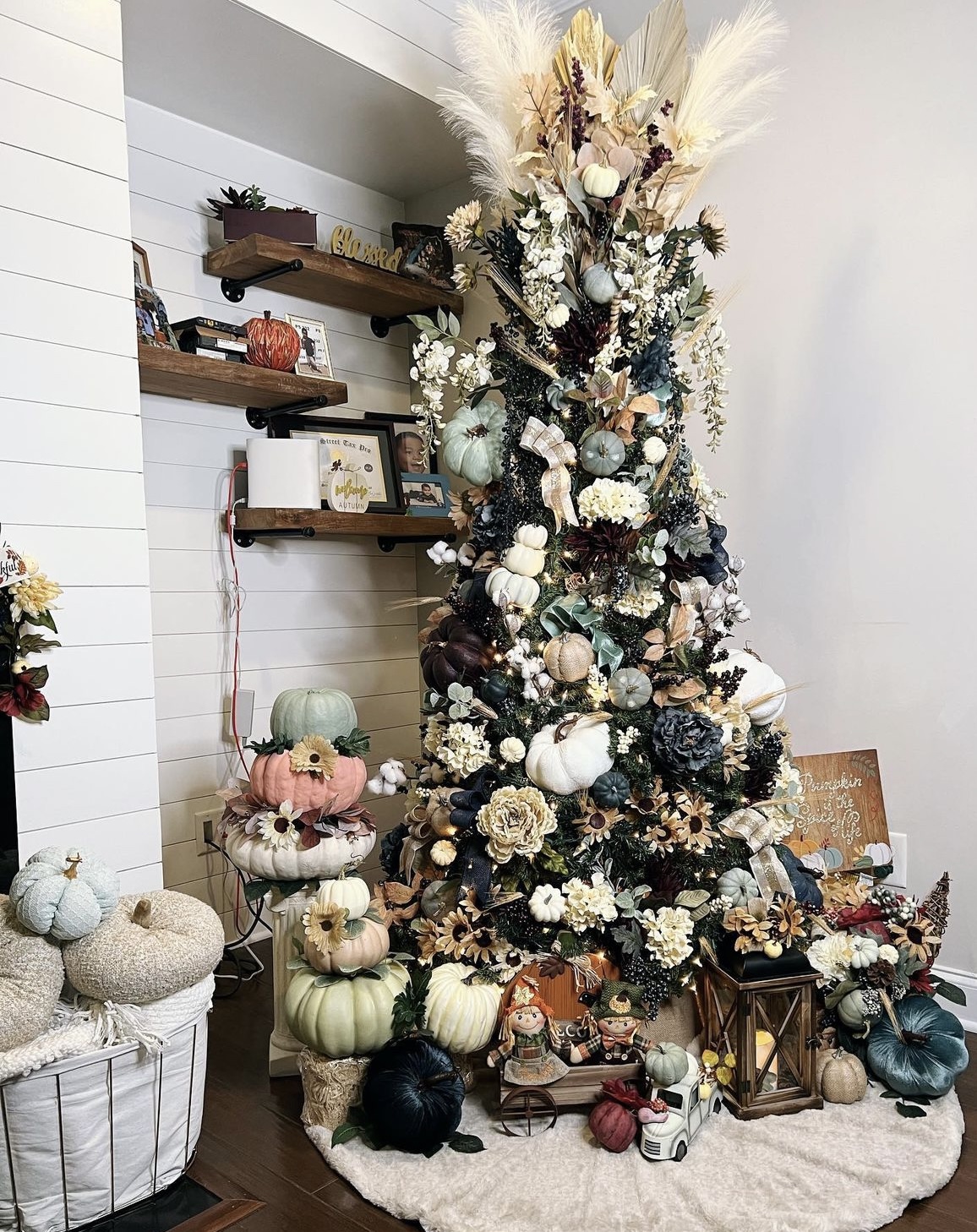 22 Best Fall Christmas Tree Ideas for Thanksgiving Decor - The ...
