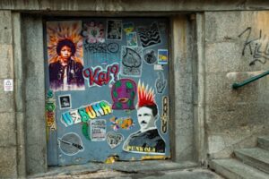 25 Best Punk Christmas Songs for a Rocking Holiday Playlist - The ...