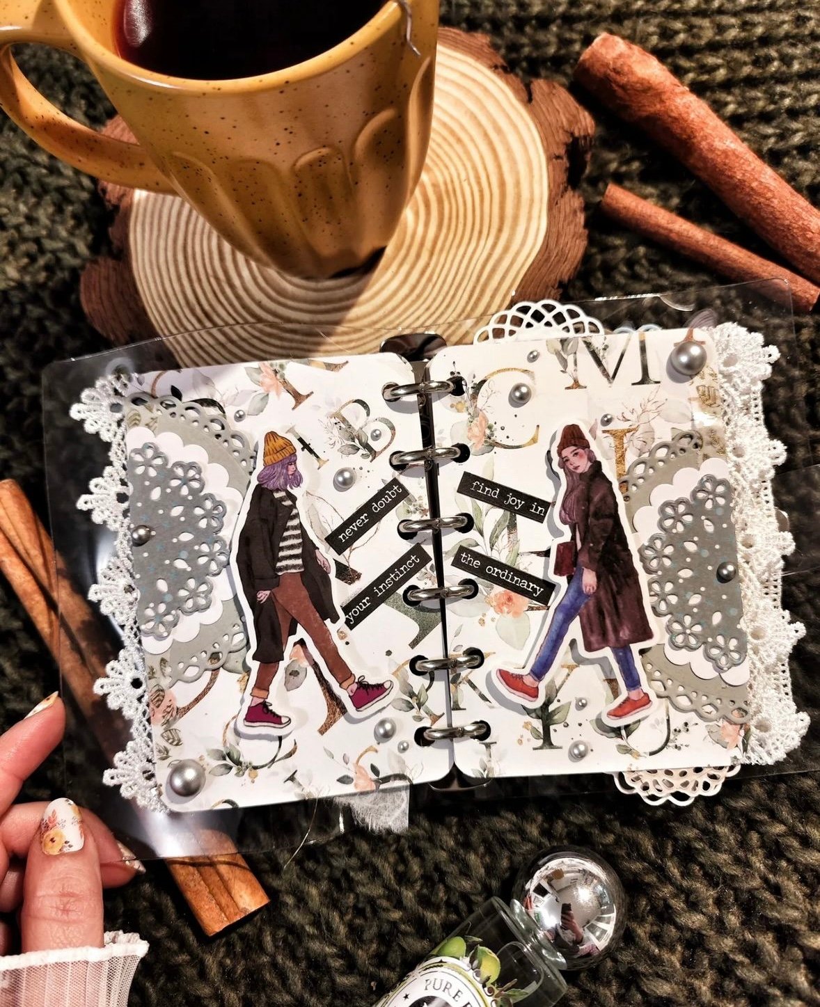 25 Snowy Scrapbook Ideas for Winter Hobby Scrapbooking - The Slowestuff Blog