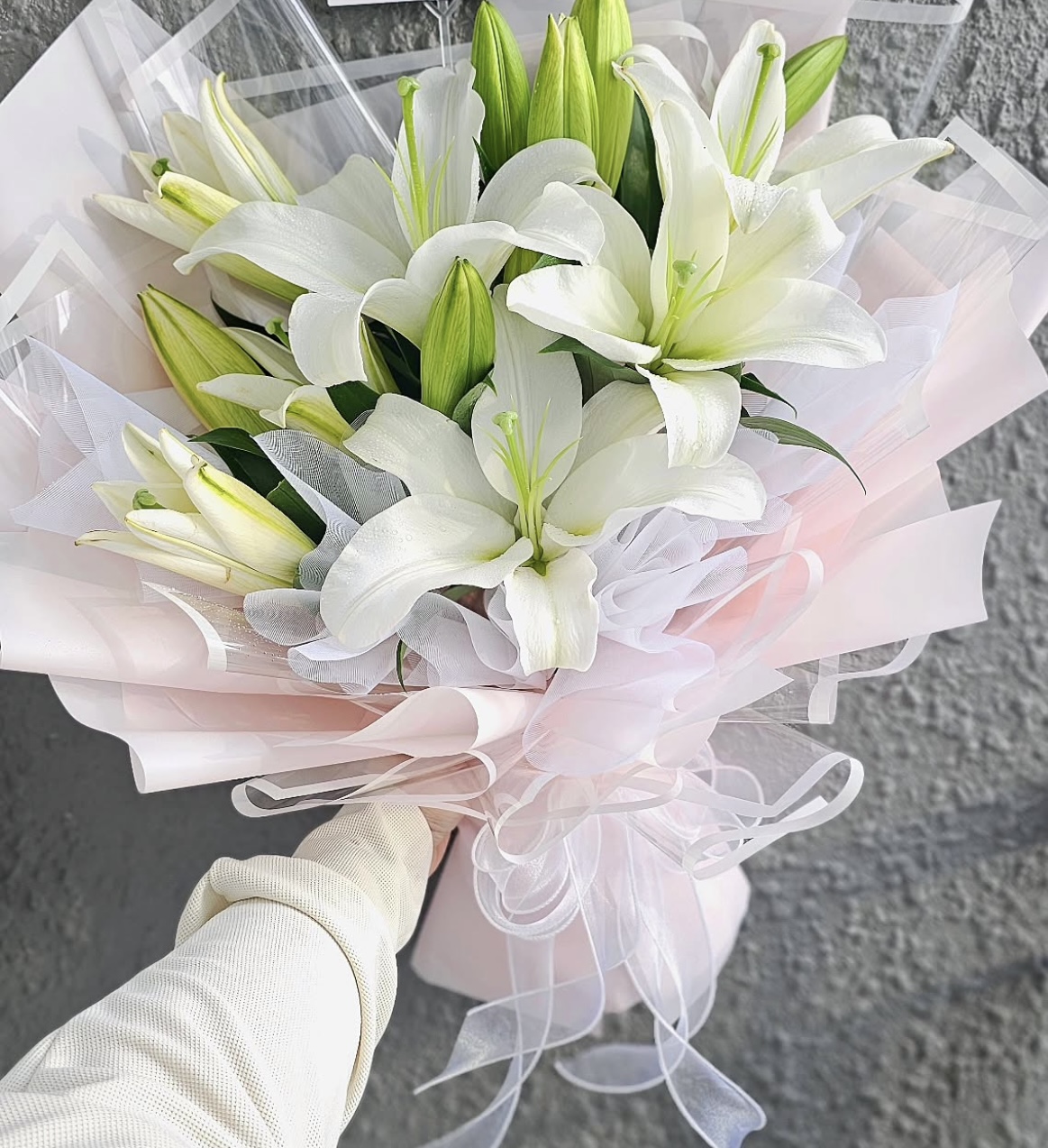 25 Beautiful Bouquets - The Best Flowers for Easter - The Slowestuff Blog