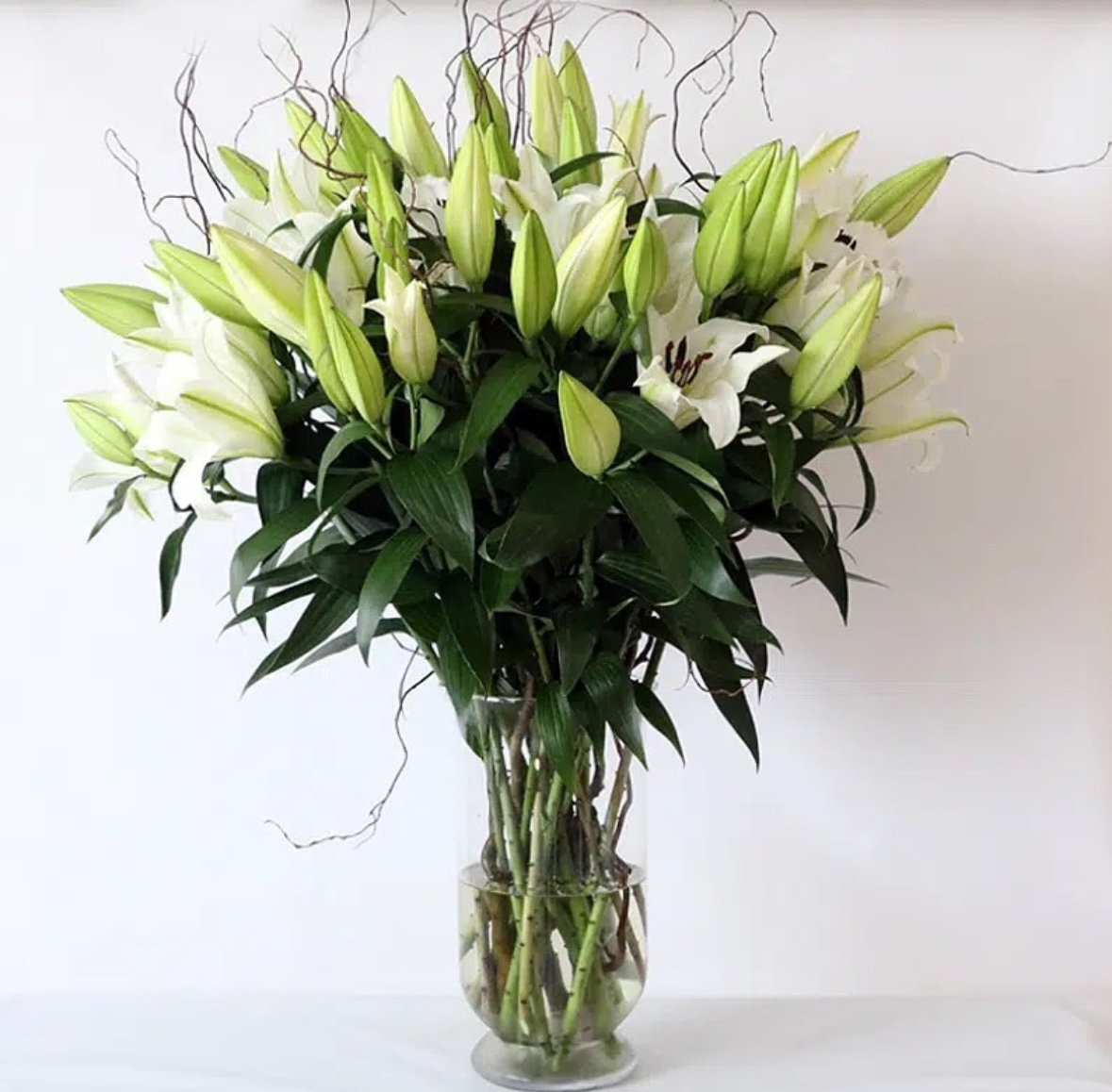 25 Beautiful Bouquets - The Best Flowers for Easter - The Slowestuff Blog