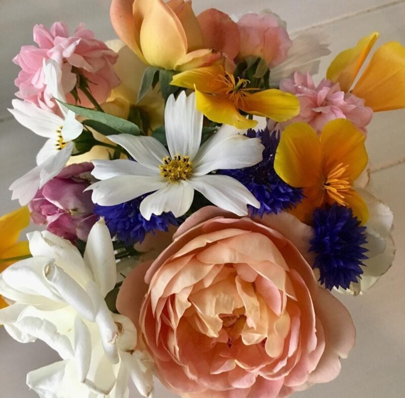 25 Beautiful Bouquets - The Best Flowers for Easter - The Slowestuff Blog