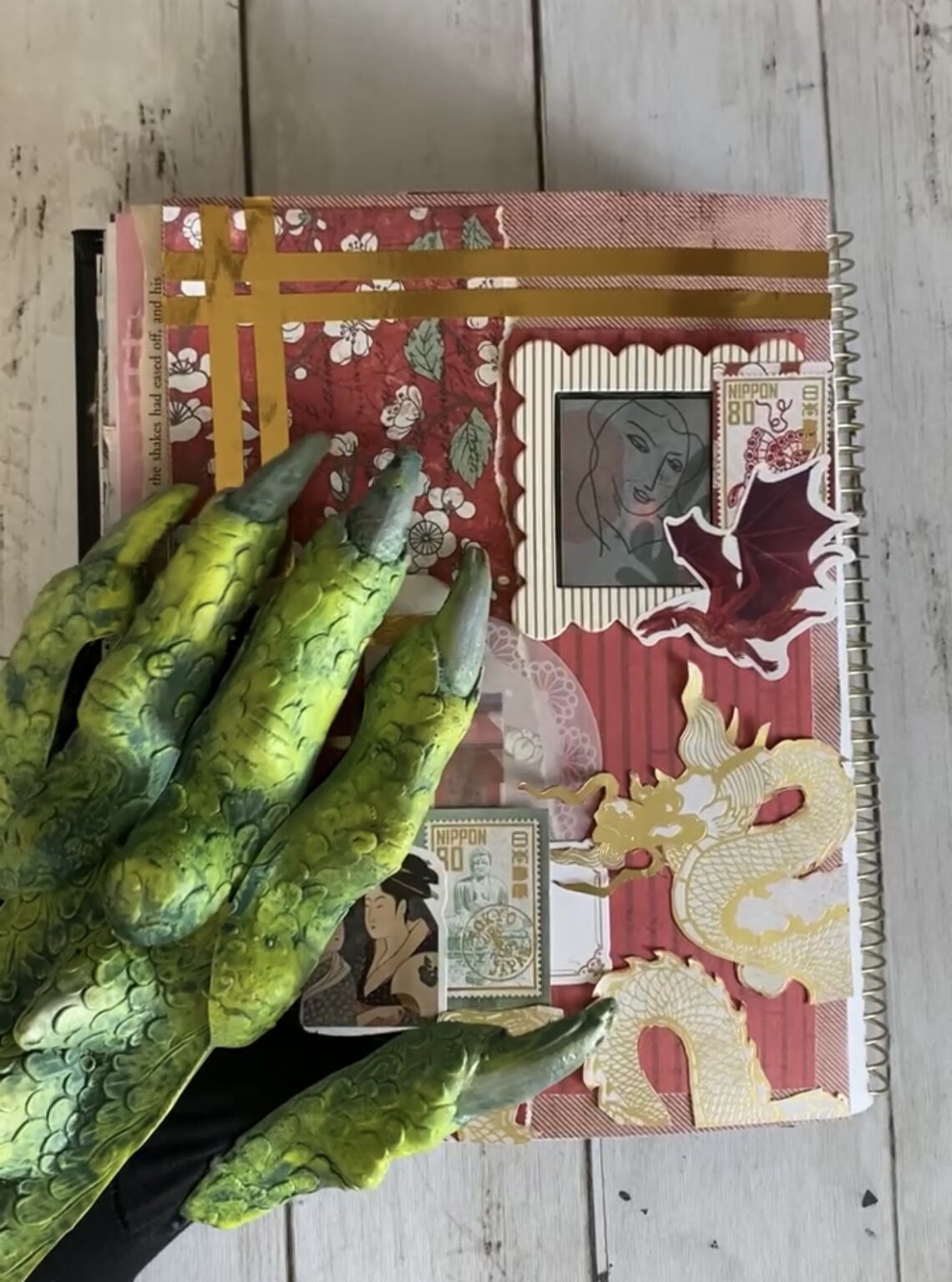 Book Dragons! A Dragon Wreath Is The Perfect Home Decor - The ...