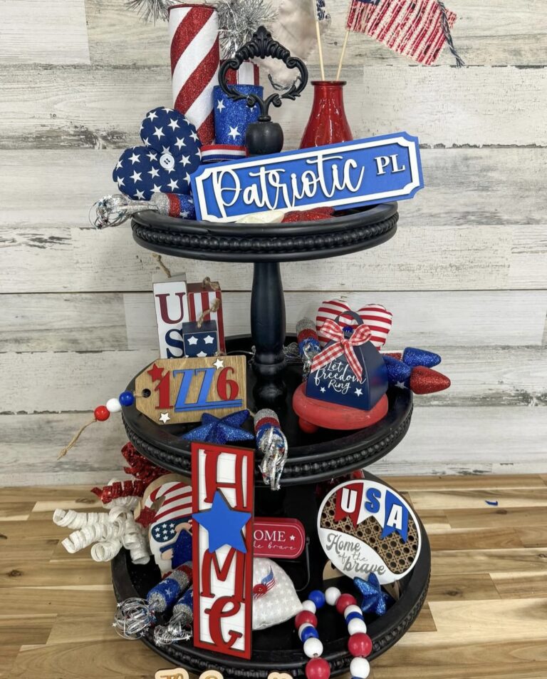 30 Festive Patriotic Tray Decor Ideas for the 4th of July - The ...