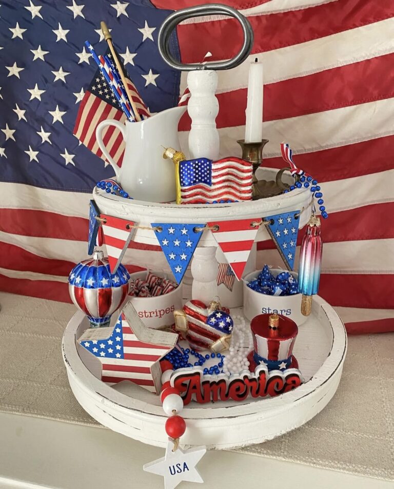 30 Festive Patriotic Tray Decor Ideas for the 4th of July - The ...