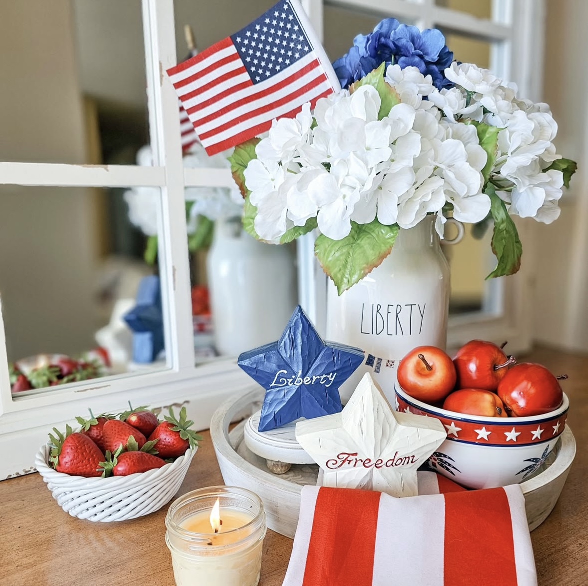 30 Festive Patriotic Tray Decor Ideas for the 4th of July - The ...