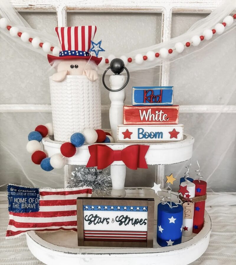 30 Festive Patriotic Tray Decor Ideas for the 4th of July - The ...