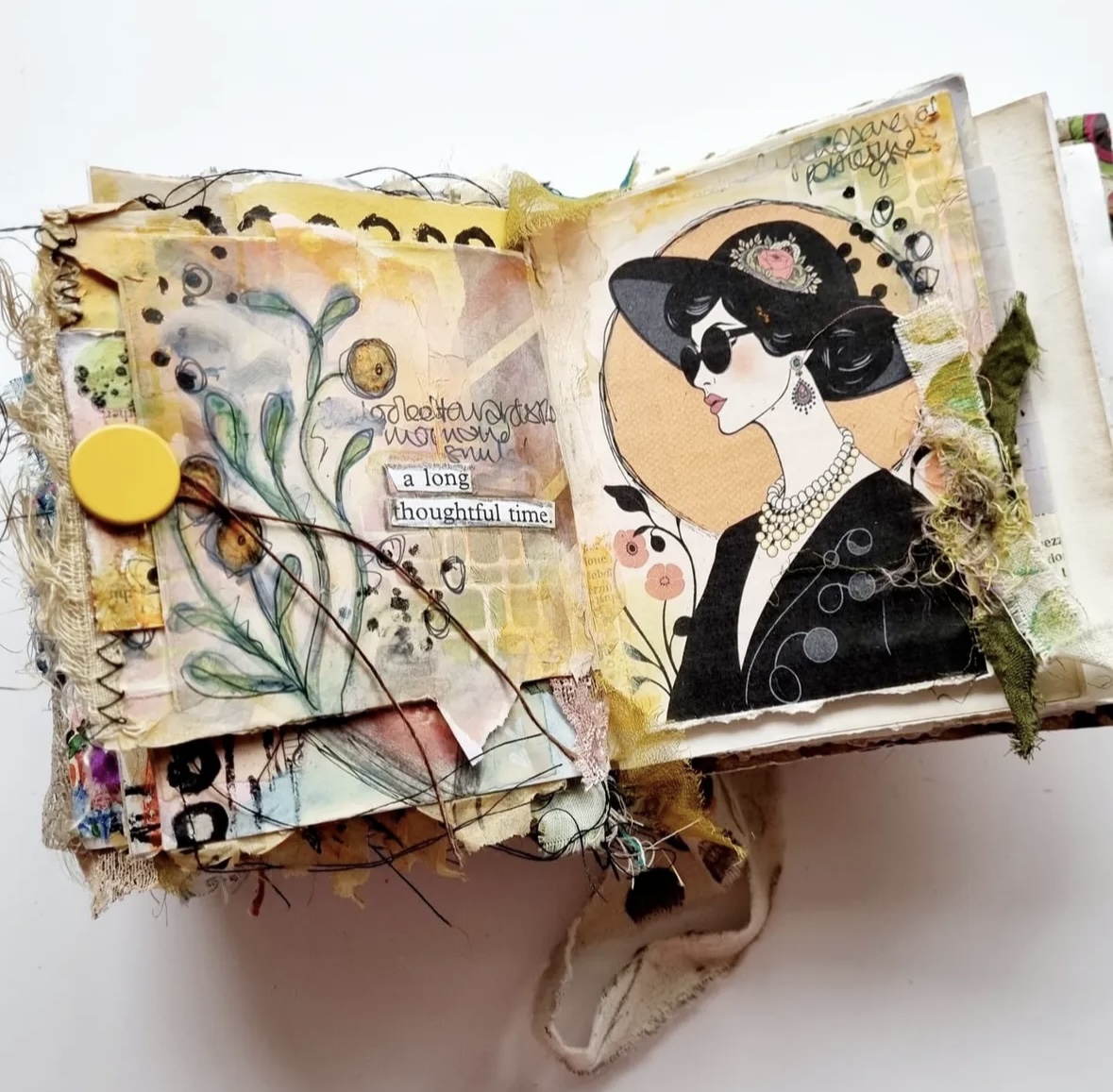 25 Sunny Yellow Scrapbook Ideas & Junk Journal Layouts - The Slowestuff ...