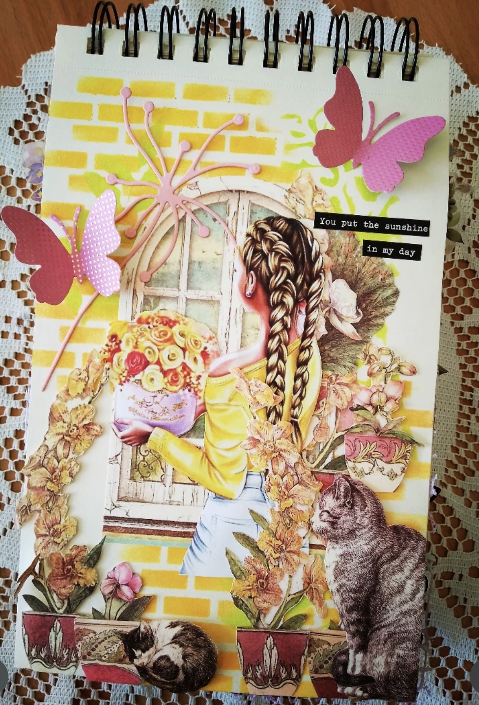 25 Sunny Yellow Scrapbook Ideas & Junk Journal Layouts - The Slowestuff ...