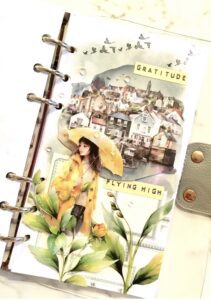 25 Sunny Yellow Scrapbook Ideas & Junk Journal Layouts - The Slowestuff ...