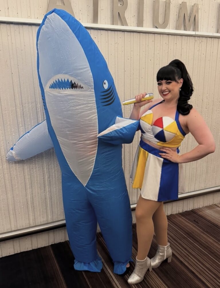 Roar! Best Katy Perry Halloween Costumes Ideas to Rock - The Slowestuff ...