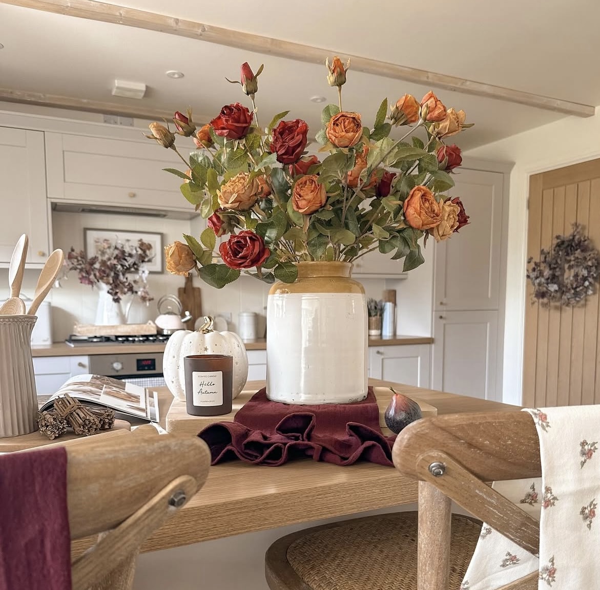 30 Fall Kitchen Decor Ideas To Welcome Autumn - The Slowestuff Blog