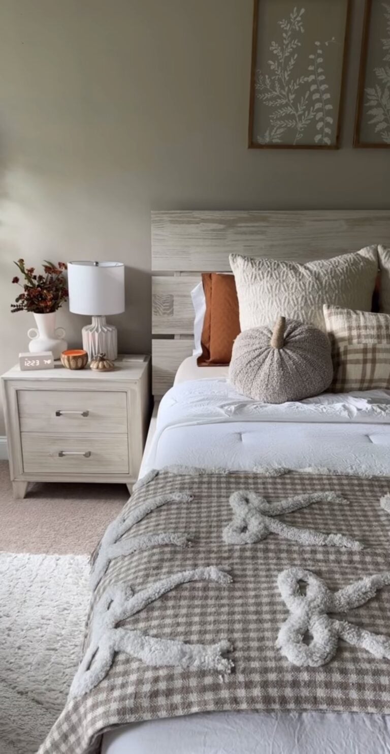 30 Cozy Fall Bedroom Decor Ideas for a Warm Autumn Retreat - The ...
